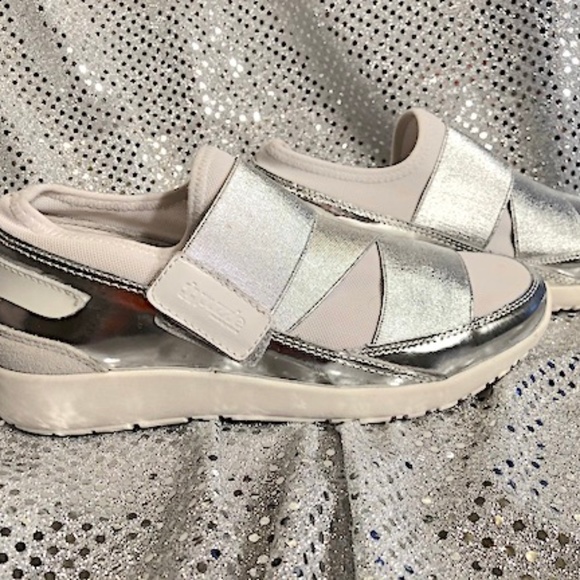 Puzzle | Shoes | New Puzzle Silver White Sneakers Sz 39 | Poshmark